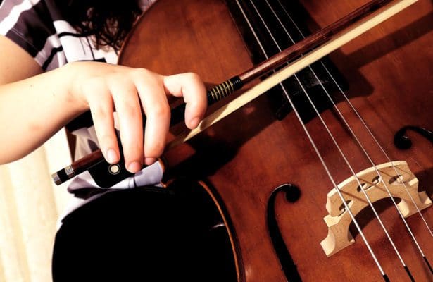 Mensur der E-Gitarre – zwischen Funktionalität und Klangrealität ...